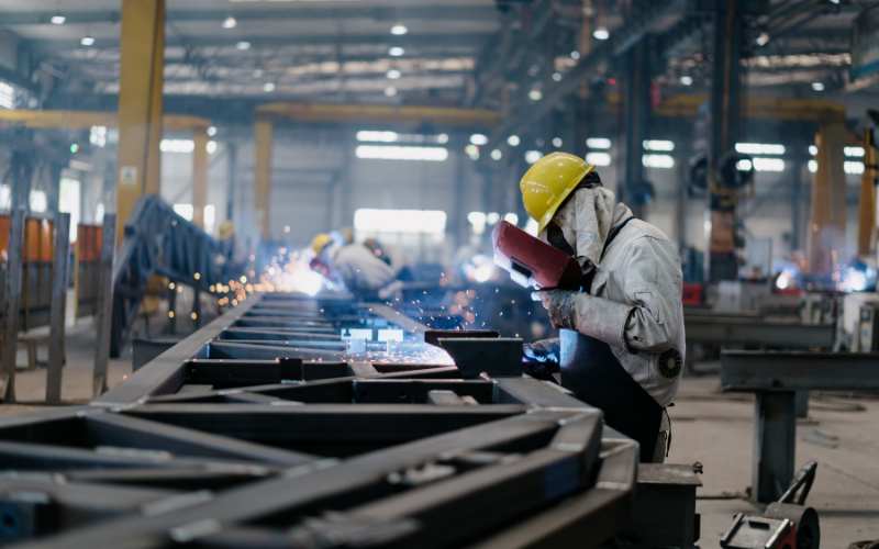 4 Ways Factory Work Can Harm Your Health