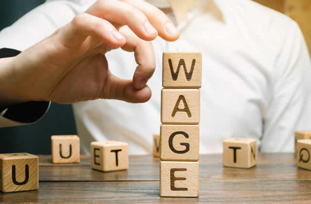 Navigating Minimum Wage Increases: A Small Business Guide